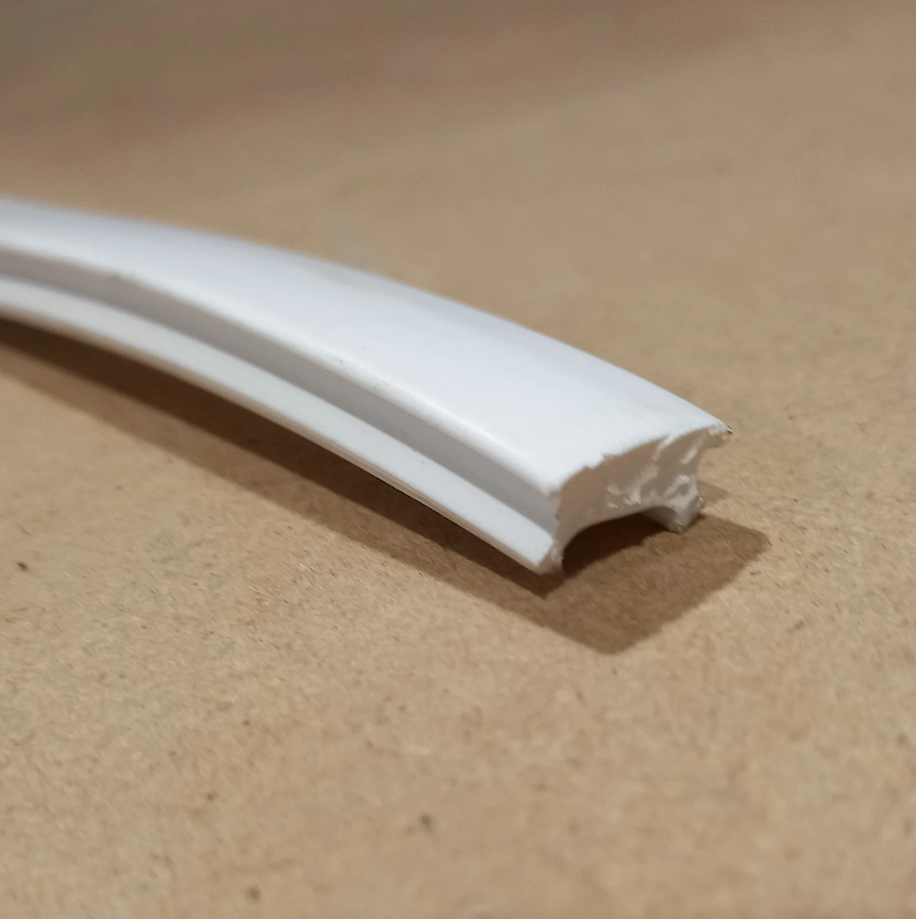 67373 Seal White Flexible Insert – BATES WHARF MARINE SALES